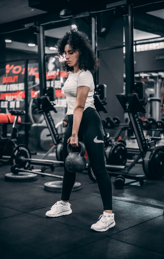 Beginner's Guide to Weight Training: Benefits, Exercises, and Safety ...